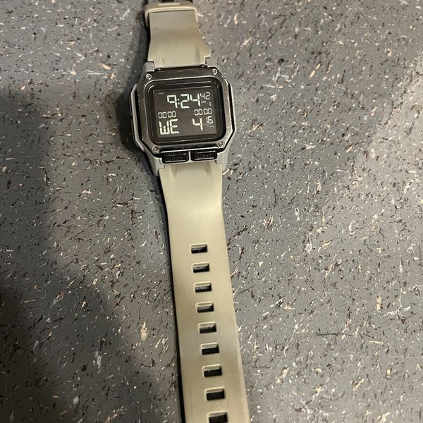 Nixon Regulus Watch- Used / Gray Band | WatchCharts Marketplace