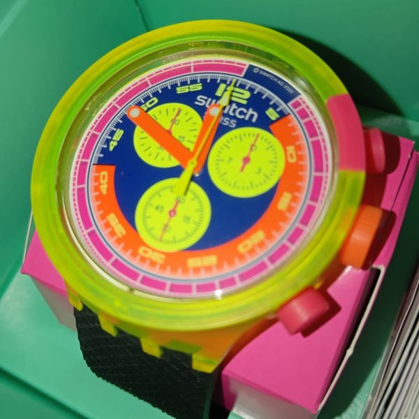 SWATCH CHRONO 2023 NEON TO THE MAX SB06J100 NUOVO RIVISITAZIONE GRAND ...