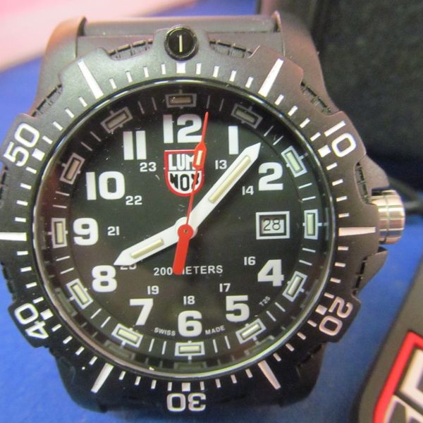 BLACK LUMINOX 24 HOUR DIVER WATCH SERIES 8880 1GBq H3 LX 200 METERS IN ...