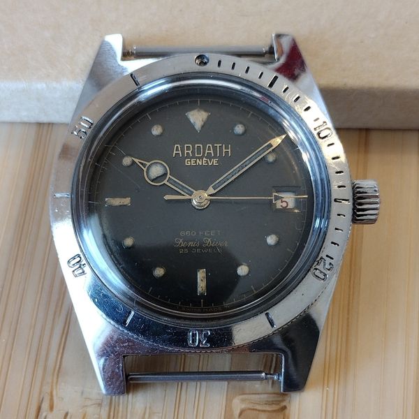 Ardath Denis Diver tropic dial $300 | WatchCharts Marketplace