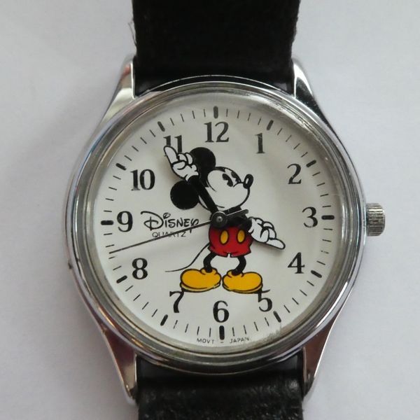 Disney Mickey Mouse Analogue Quartz Watch Hattori Seiko Calibre PC21A/J ...