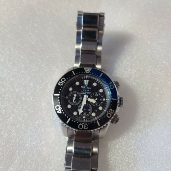 Seiko Solar Men's Watch V175 Chronograph RUNNING | WatchCharts