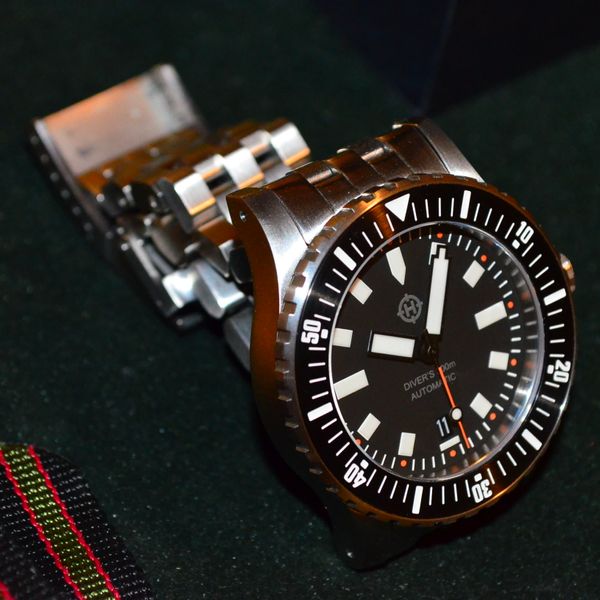 Helm Vanuatu Version 2 | WatchCharts Marketplace