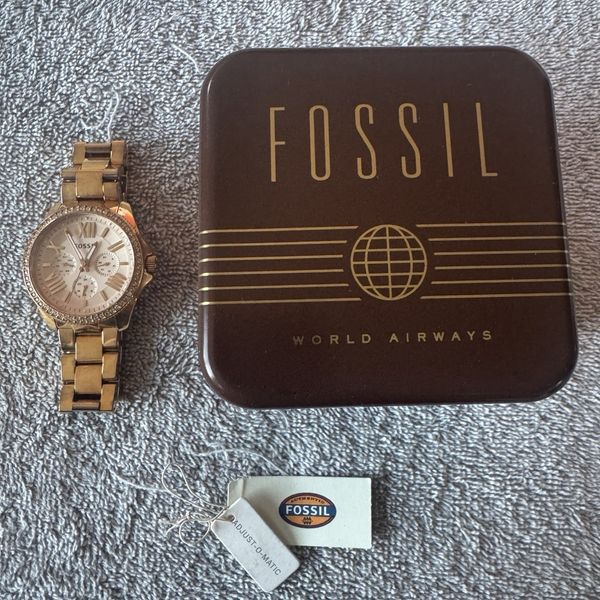 Fossil Watch Women World Airways | WatchCharts Marketplace