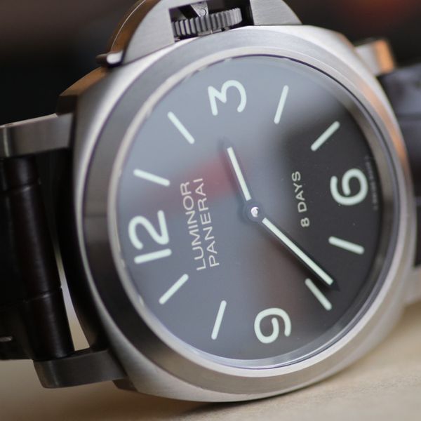 FS: LNIB Panerai PAM 562 - One Month Old - Extra Straps! | WatchCharts ...