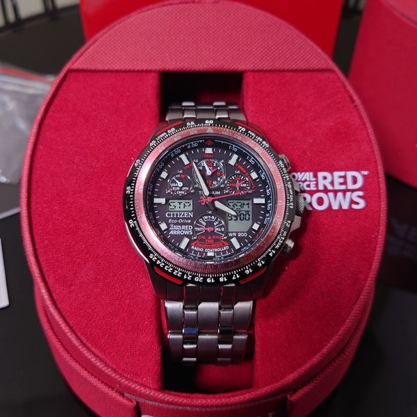 Citizen Red Arrows Skyhawk A.T Super Titanium Eco Drive Watch JY8110 ...