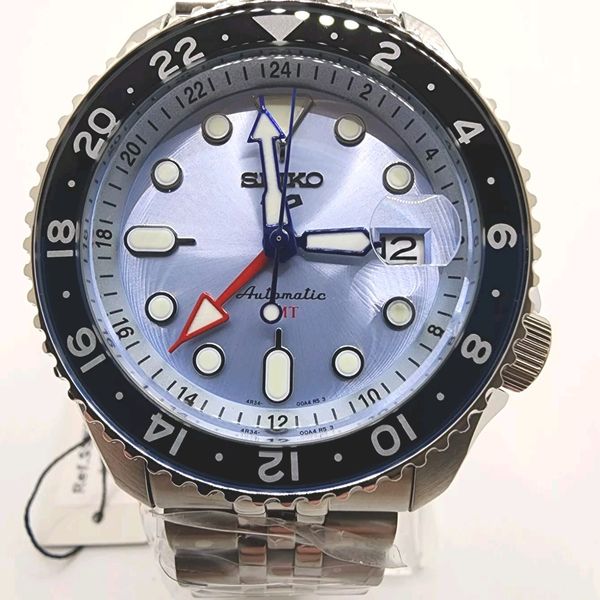 SEIKO 5 SSK029K1 GMT Ice Blue 100m Automatic | WatchCharts Marketplace