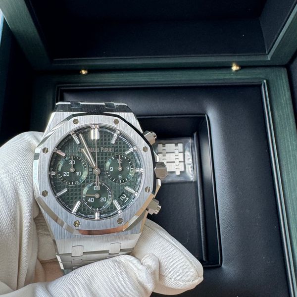 Brand New 2024 Royal Oak 26240 Green Dial | WatchCharts Marketplace