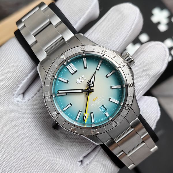 Christopher Ward C60 Trident GMT300 TEAL 40mm Brand New | WatchCharts Marketplace