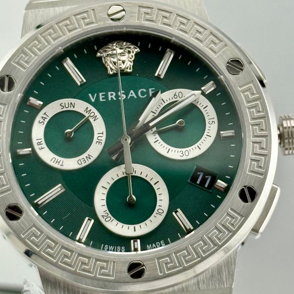 New Full-Set Versace Greca Chrono 43 mm Emerald Green Sunray Dial ...
