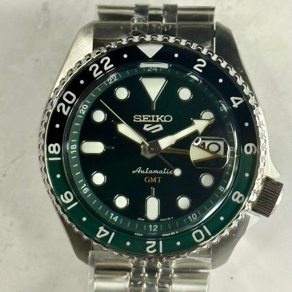 New Full-Set Seiko Sports 5 "Green A.K.A Sprite" SKX GMT SSK035K1 ...