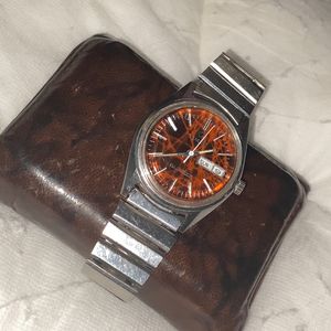 Vtg 1978 Timex Q Red Nebula RARE John Travolta (Vincent Vega) 37mm Men ...